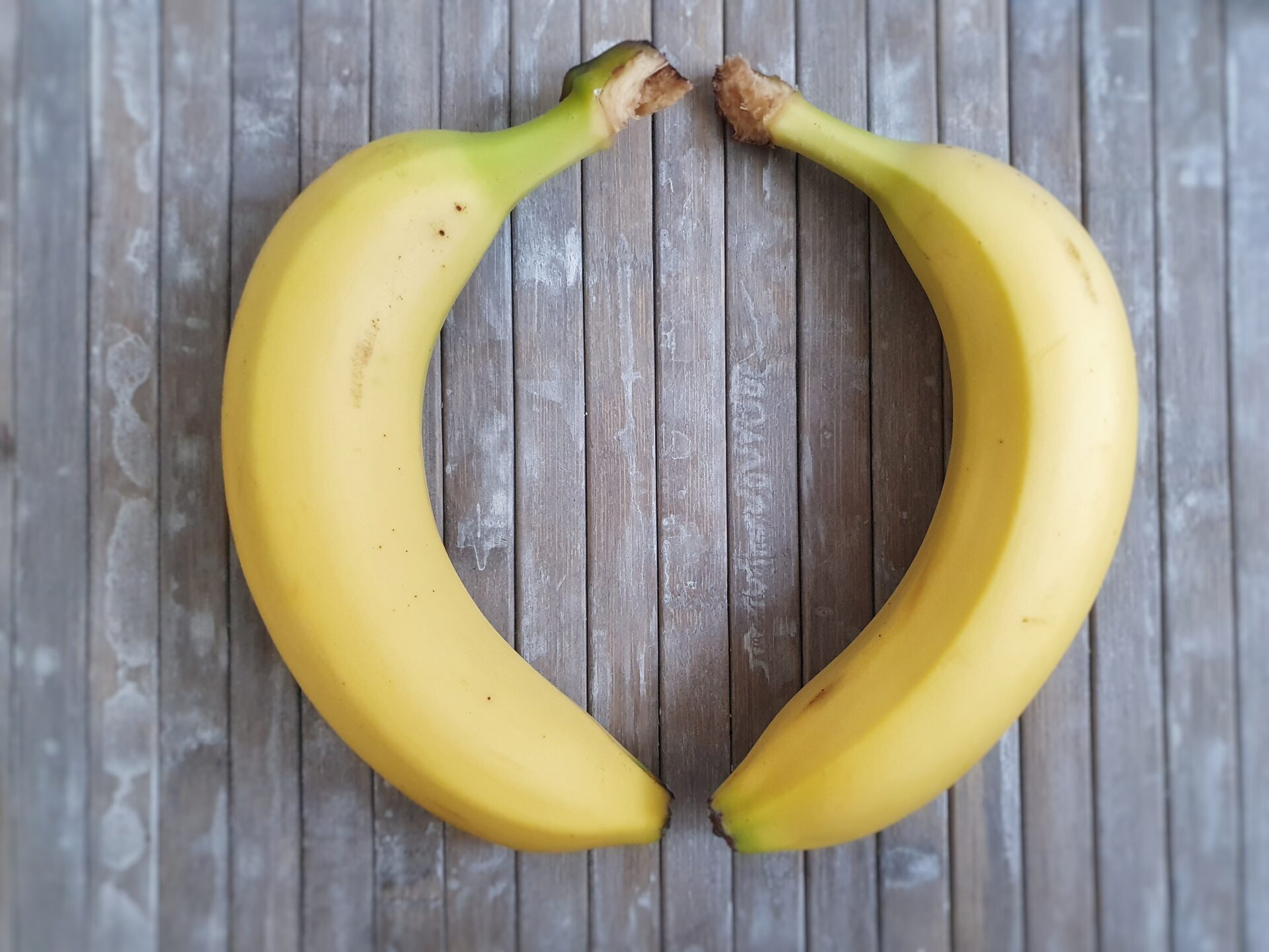Warum ist die Banane krumm? – michamade